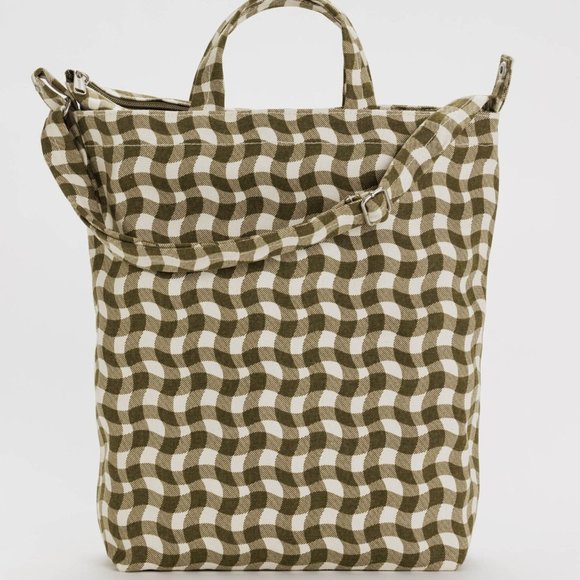 BAGGU | Bags | Nwt Baggu Duck Bag Zip Wavy Gingham Brown | Poshmark
